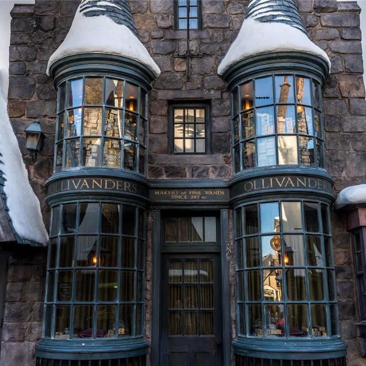 A Guide to the Harry Potter Stores in Universal Studios Hollywood ...