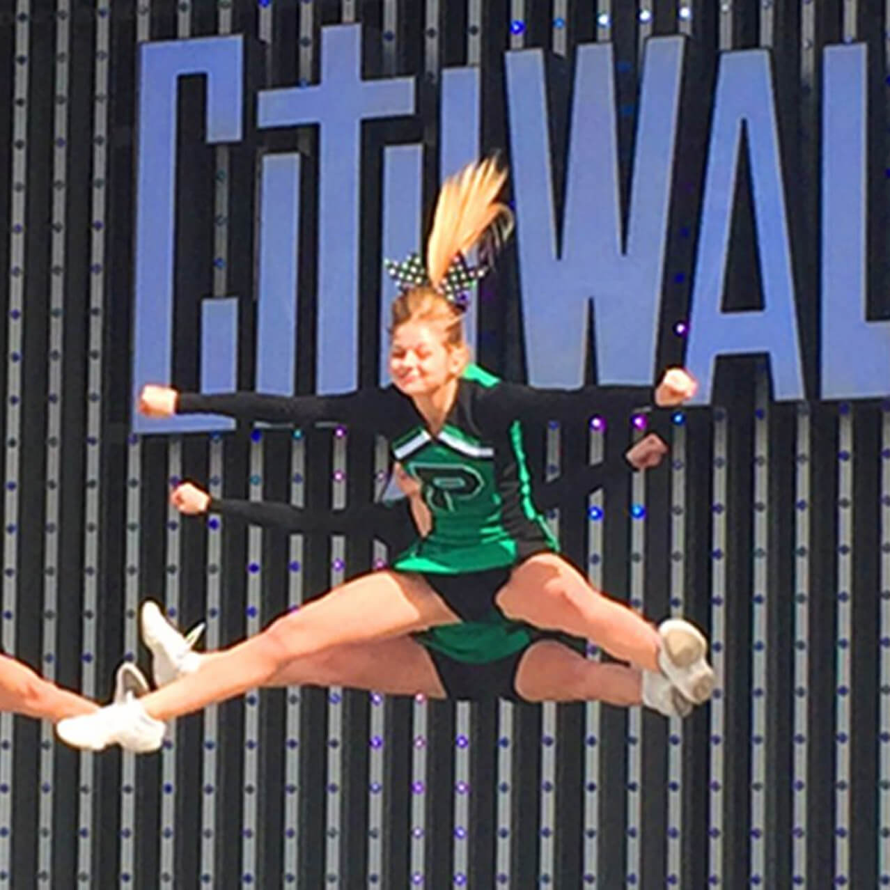 STARS Performance Program - Youth Groups LA - Universal Youth Programs